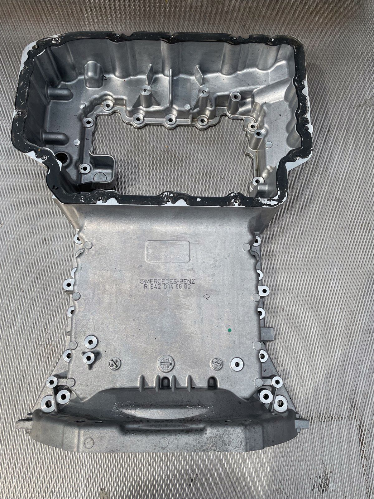 GENUINE Mercedes Engine OM642 Parts – RadBoxx