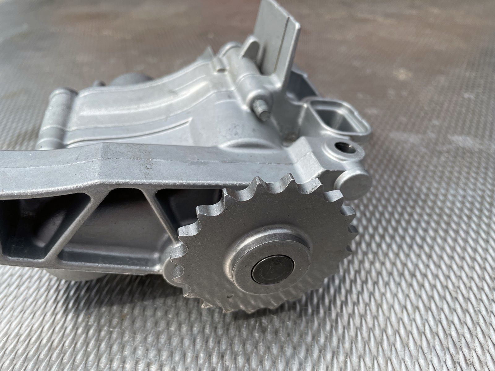 GENUINE Mercedes Engine OM642 Parts – RadBoxx