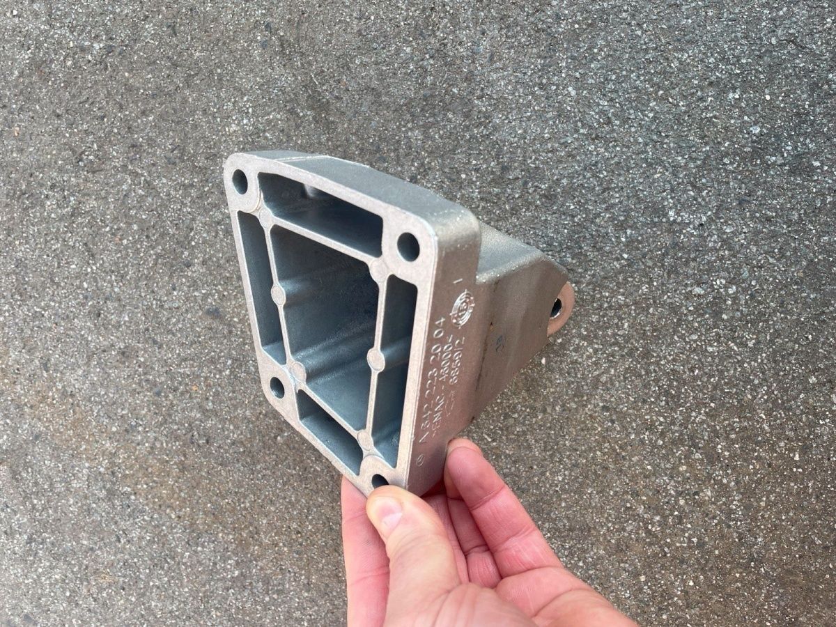 GENUINE Mercedes Engine OM642 Parts – RadBoxx